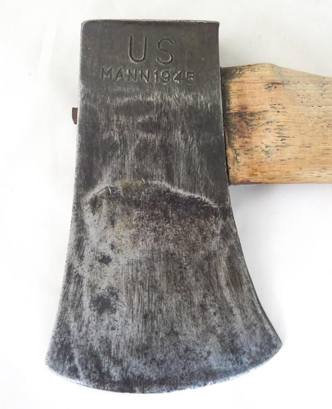 Dragoon Militaria | WW2 US army M1910 field axe with carrier - 1945