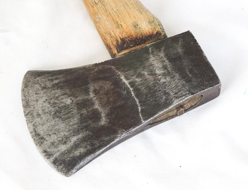 Dragoon Militaria | WW2 US army M1910 field axe with carrier - 1945