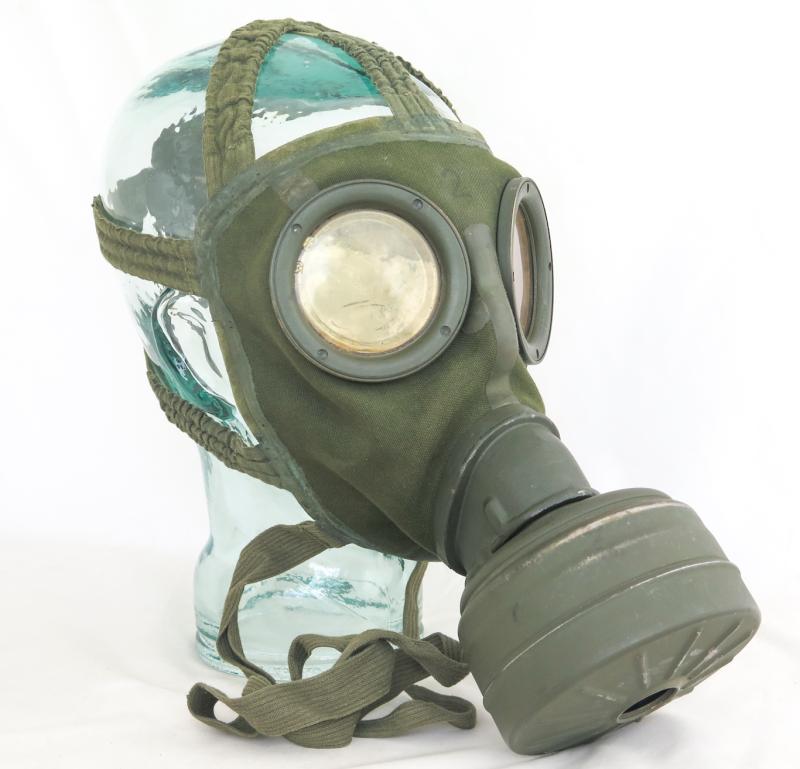 Dragoon Militaria | WW2 German Wehrmacht/Waffen-SS GM30 gas mask set