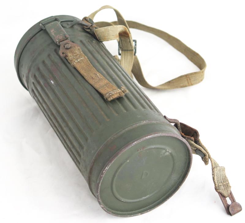 Dragoon Militaria | WW2 German Wehrmacht/Waffen-SS GM30 gas mask set