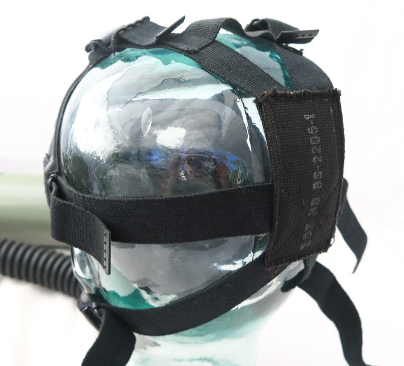 Dragoon Militaria | Post-war US army optical gas mask M1A1-10-6