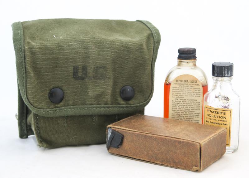Dragoon Militaria | WW2 US army M2 jungle 1st aid kit - Five Filer Bros ...
