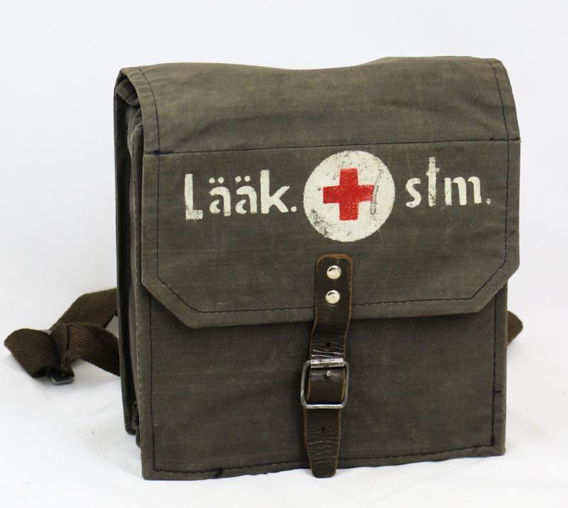 Dragoon Militaria | WW2 Finnish medics first aid bag M/43
