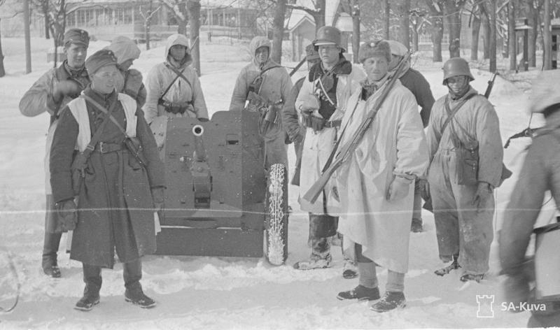 Dragoon Militaria | WW2 Finnish snow camo jacket - long model
